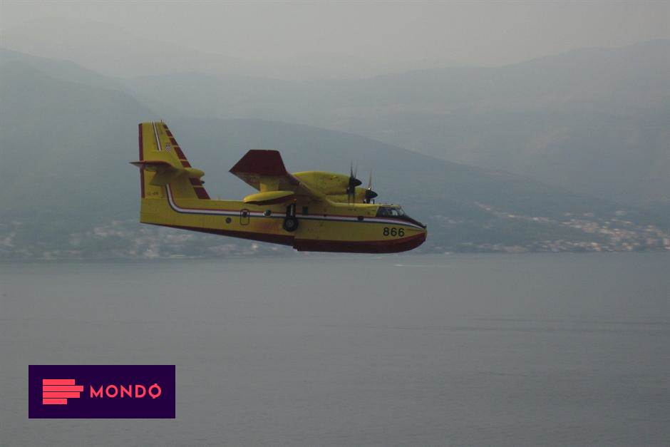 Kanader iz Hrvatske stiže u pomoć Crnoj Gori za gašenje požara u Boki ...