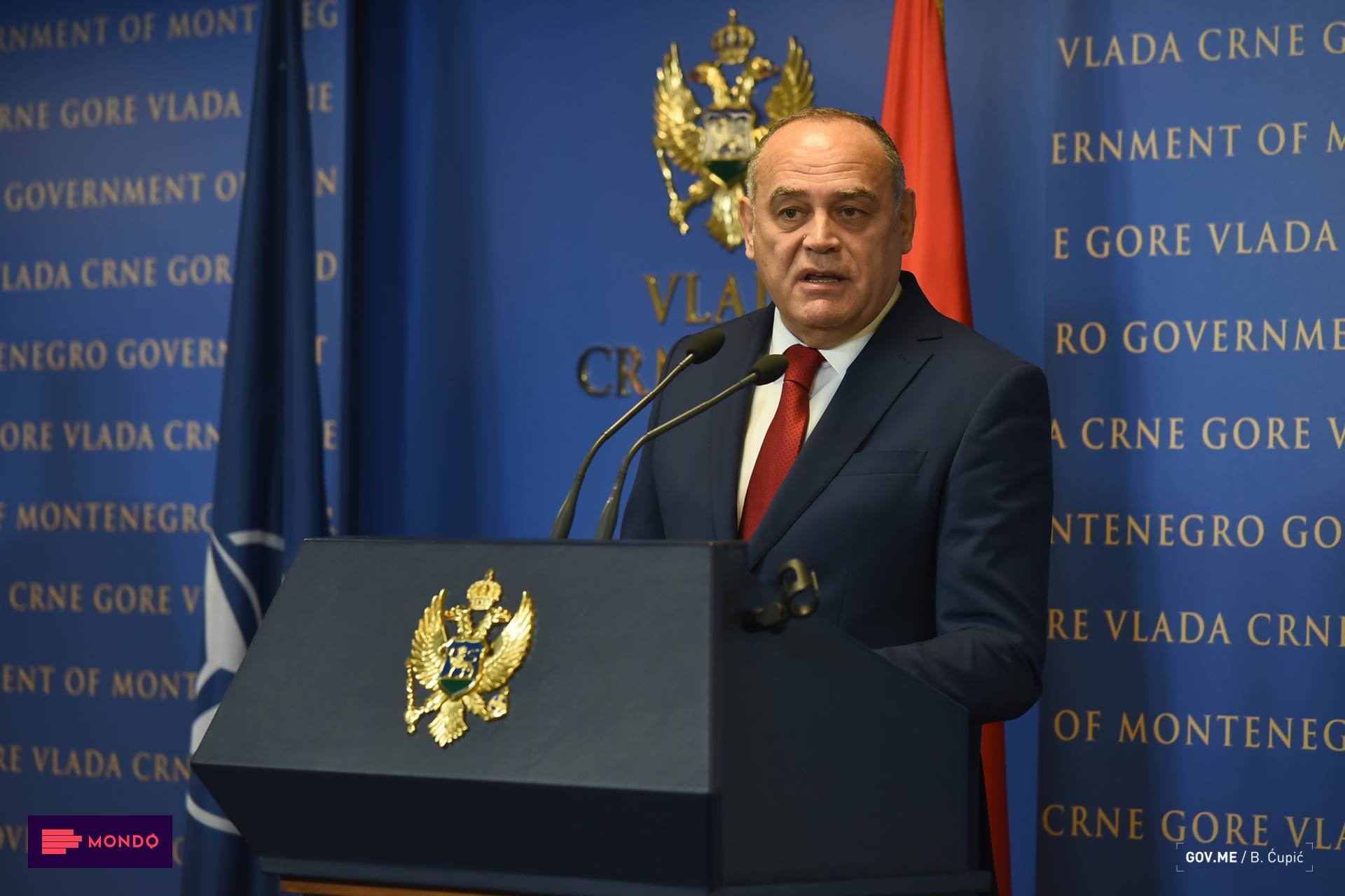 Simović: Srbija nema potrebe da priskače | Info | Politika