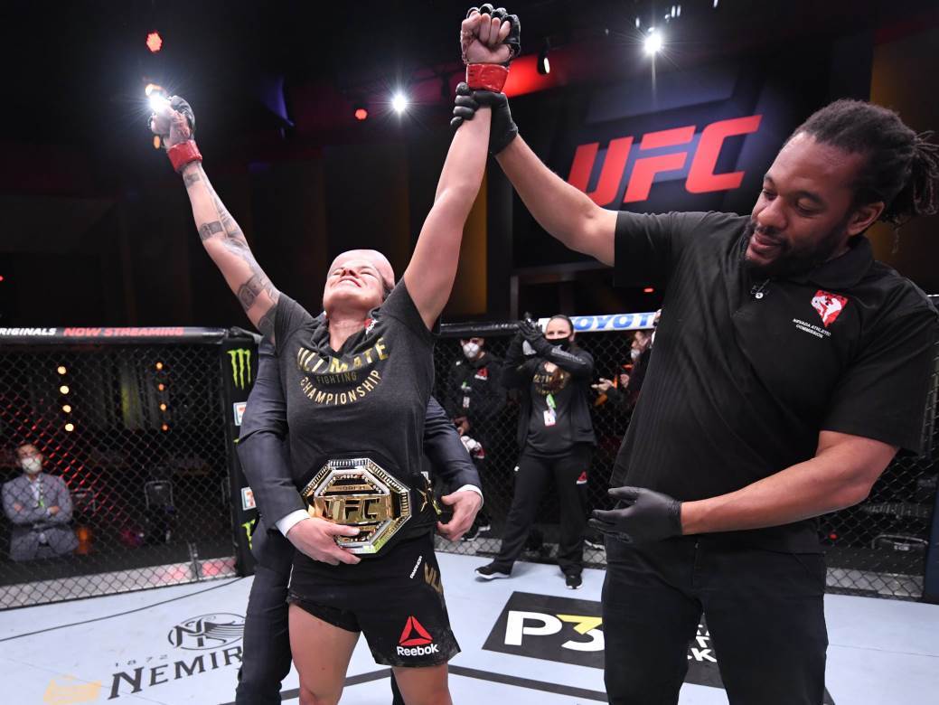 Lavica je kraljica džungle: Amanda piše istoriju! | Mondo.Me Prod