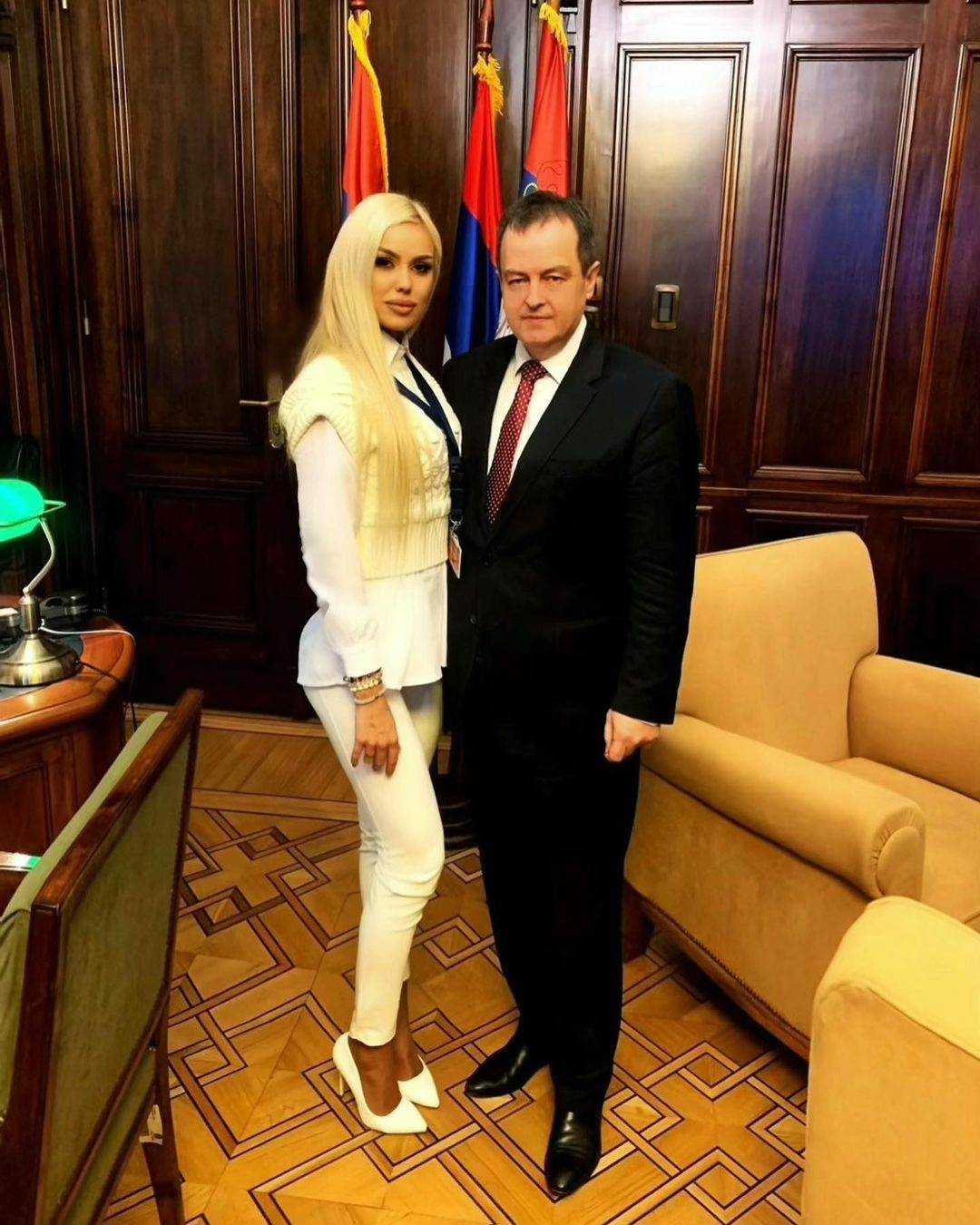 ana grozdanovic stajling | Magazin | Zvijezde i tračevi