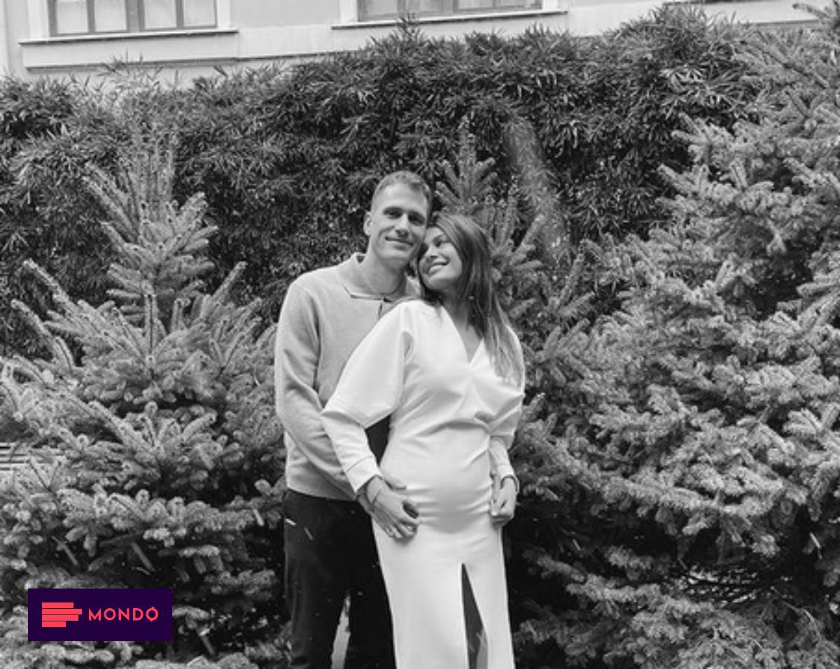 mina milutinovic prvi put pokazala trudnicki stomak | Magazin ...