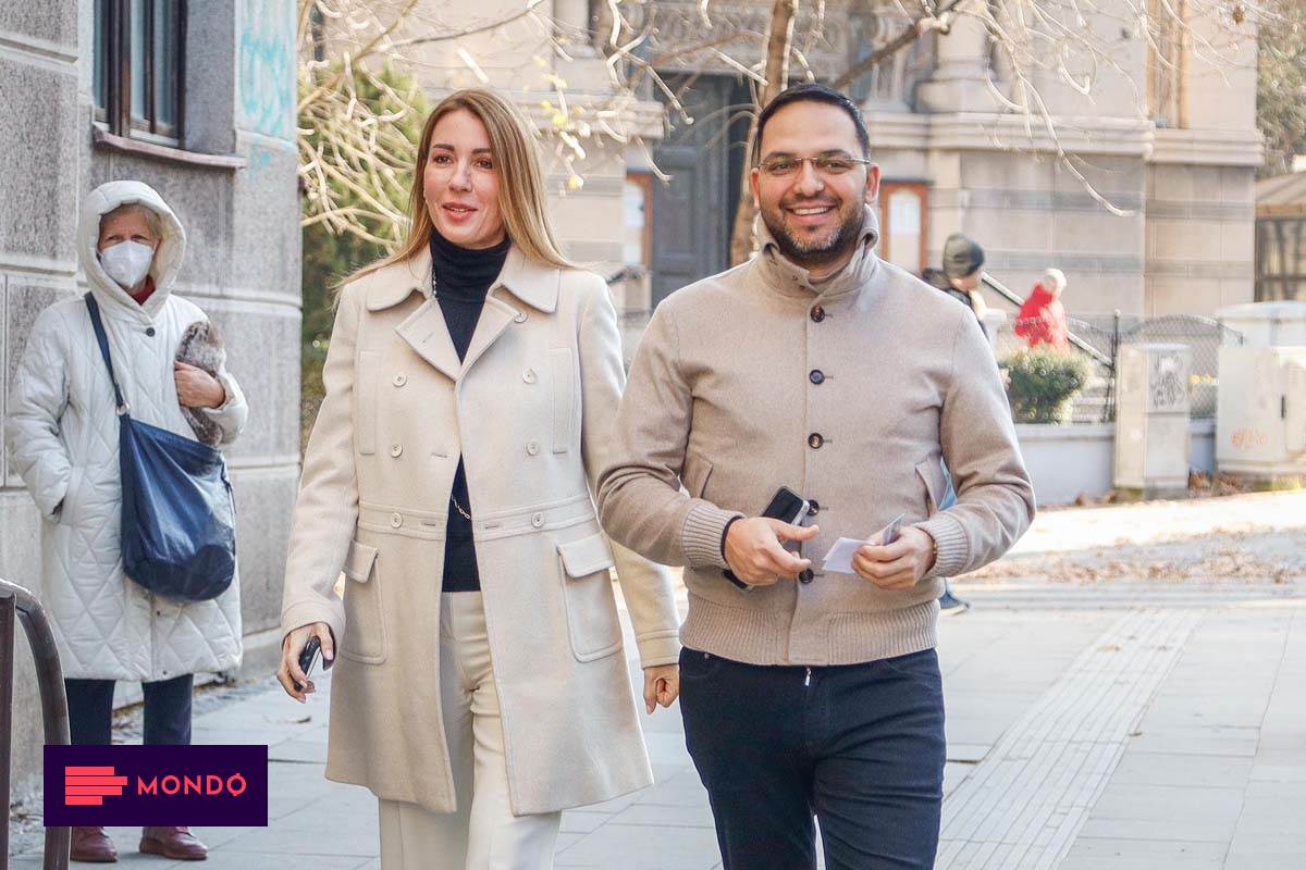 Par dosao zajedno na glasanje | Info | Region