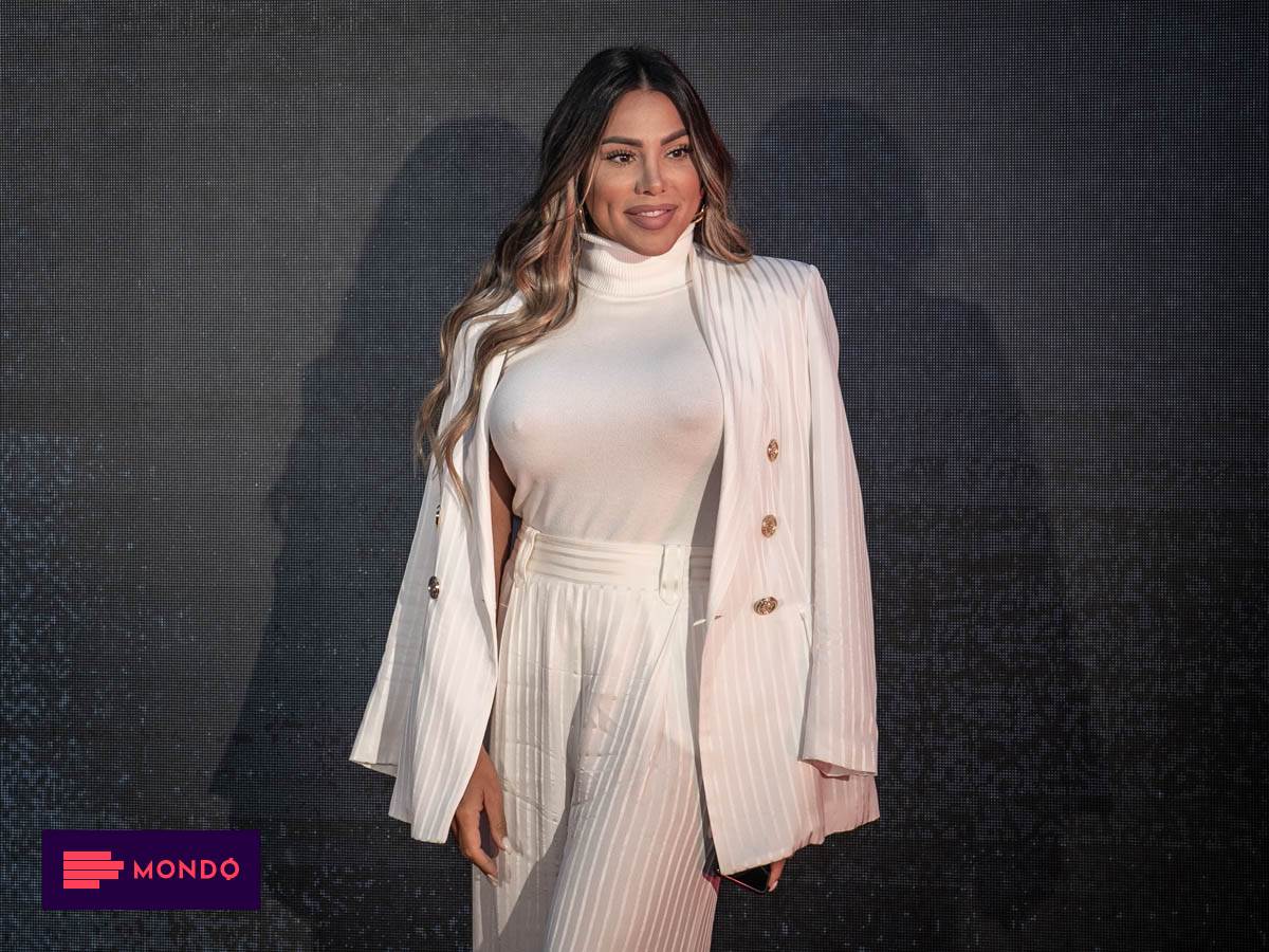 Sandra Afrika donirala novac džamiji u Baru | Magazin | Zvijezde i tračevi