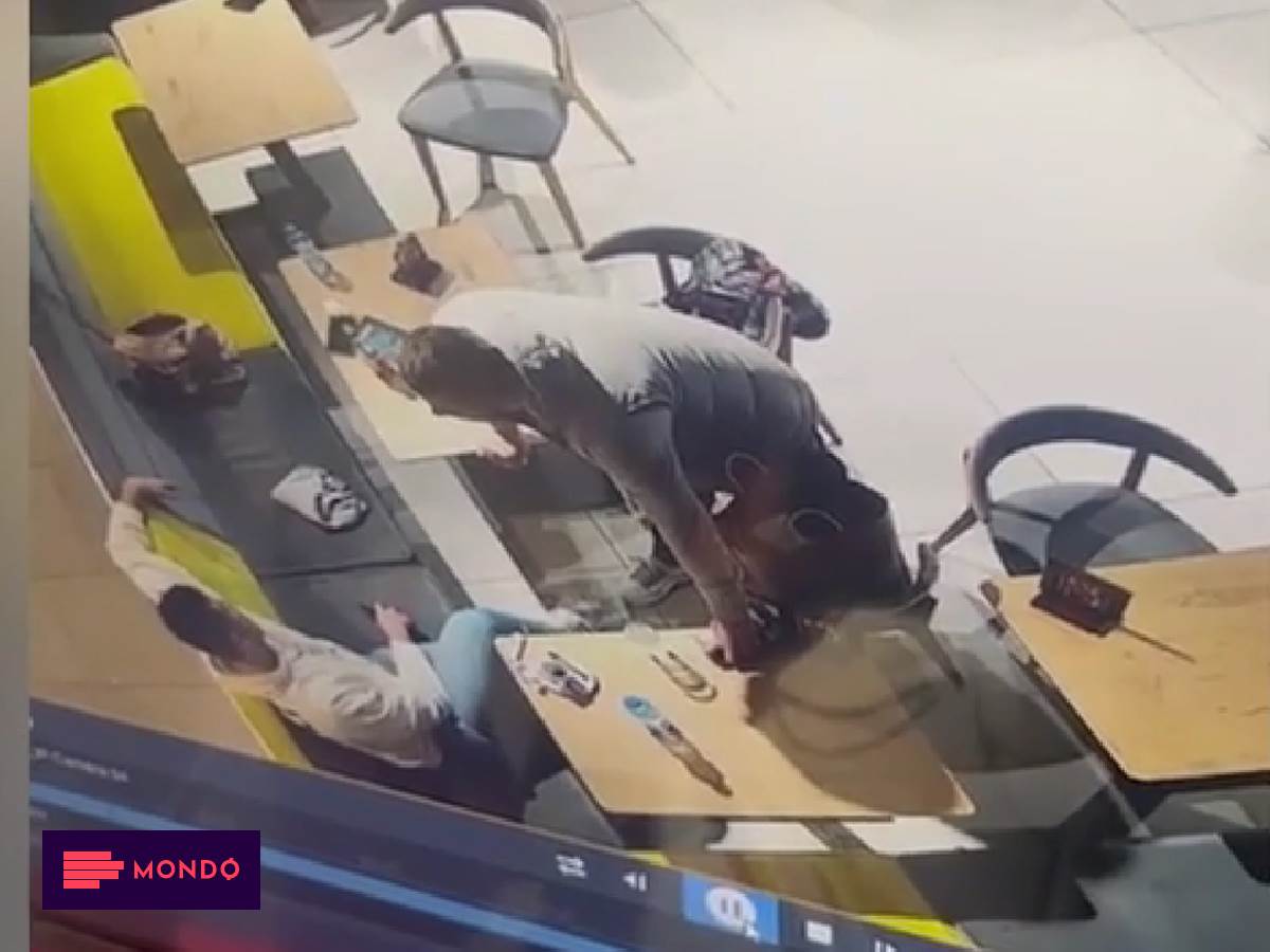 Snimak napada na Nemanju Bjelicu | Sport | Košarka