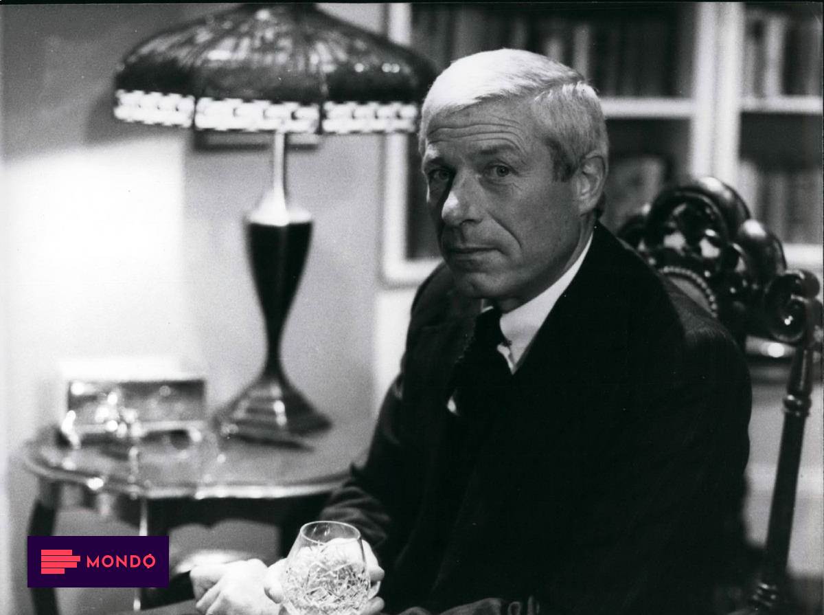 Preminuo Džon Vudvajn: Poznati britanski glumac umro u 96. godini ...
